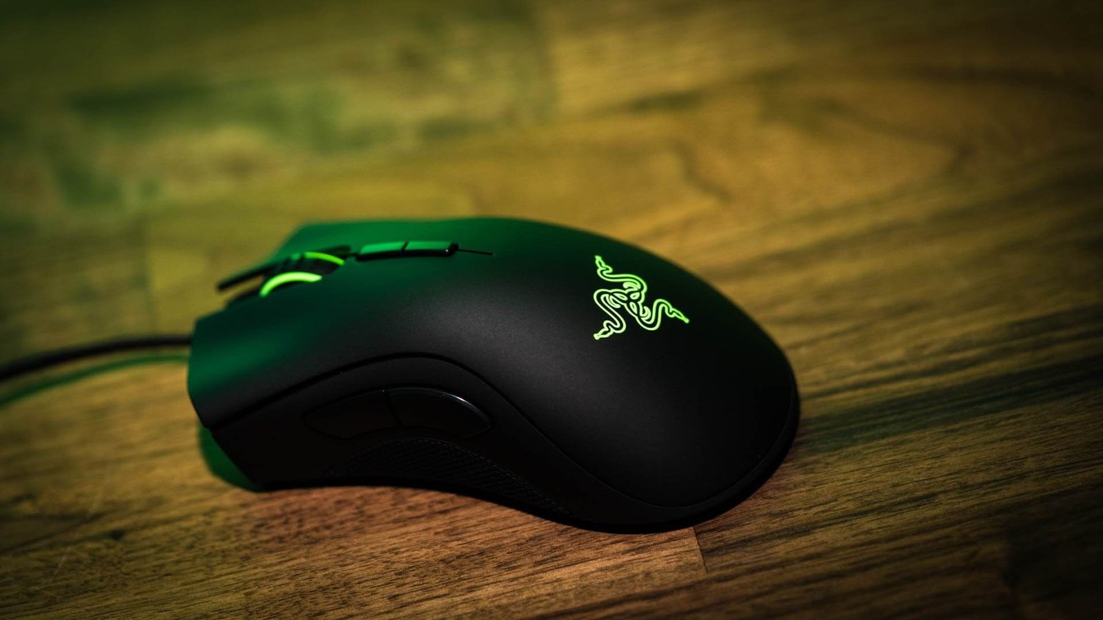 Logitech G502 Hero Vs Razer DeathAdder Elite: Which is Better for You ...