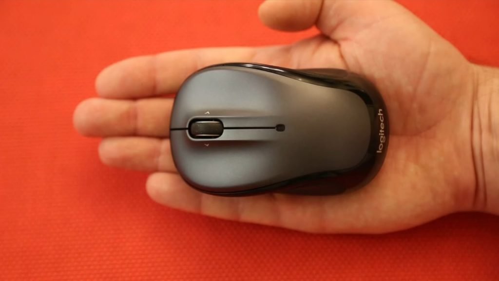 Logitech M525 vs Logitech M325 Mouse: Which One is Better for the Price ...