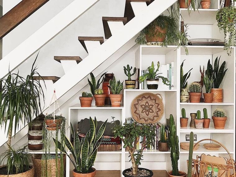 20 Tips and Creative Ideas to Optimize the Space Under the Stairs - 20 ...