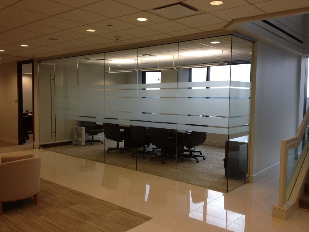 Why Do Meeting Rooms Have Glass Walls? Discover All the Peculiarities ...